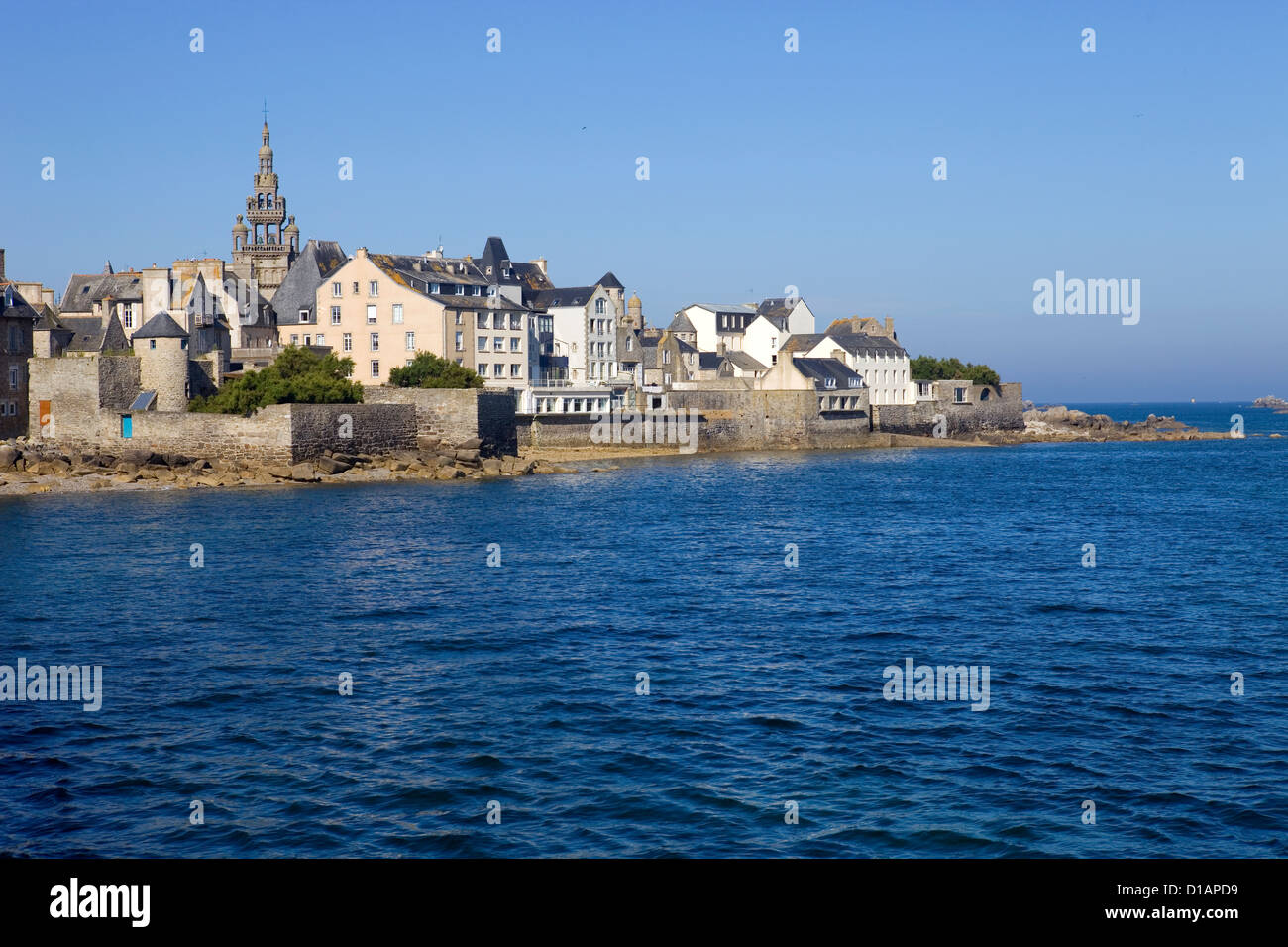 Roscoff town brittany france hi-res stock photography and images - Alamy