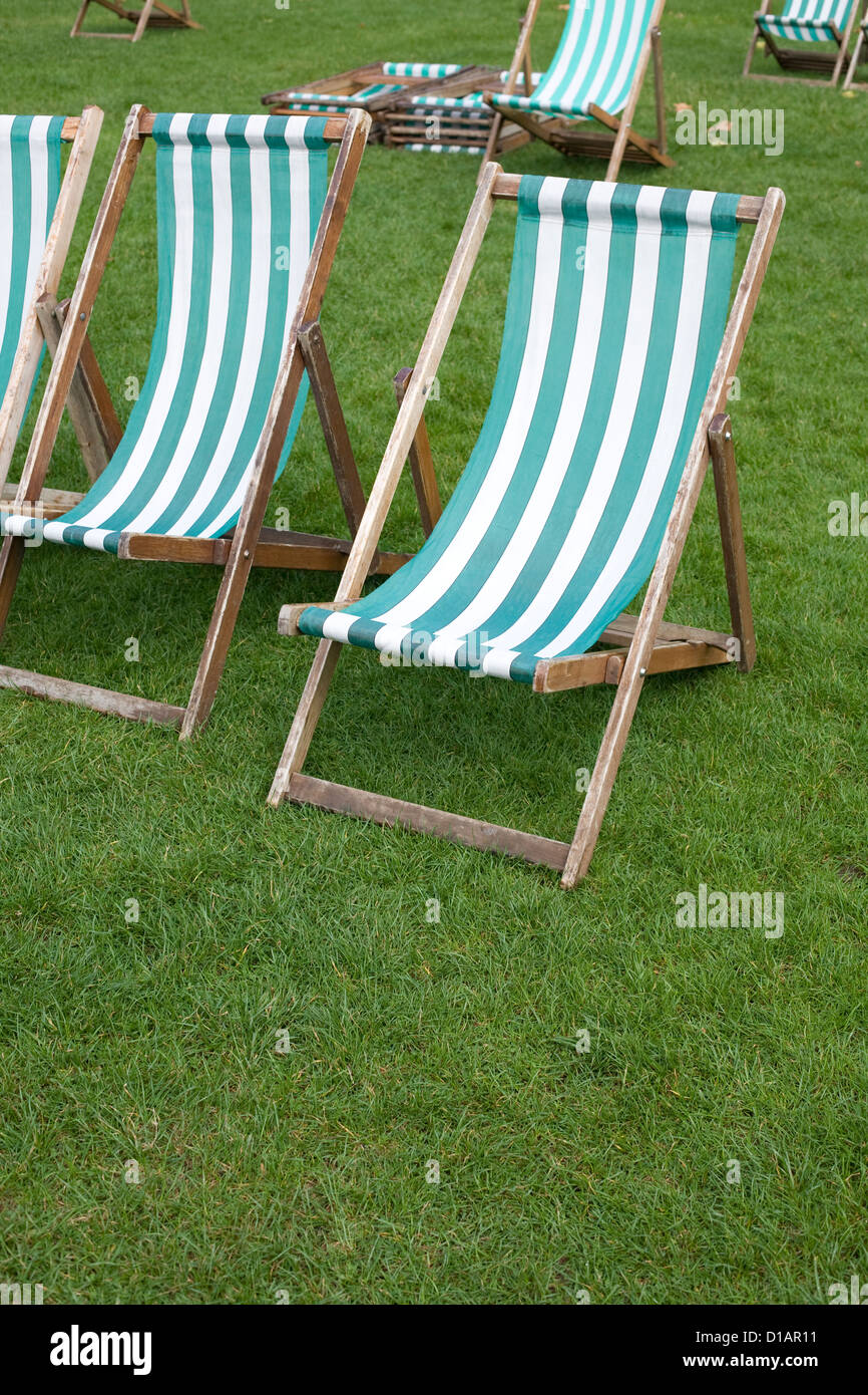 Two striped deckchairs hi-res stock photography and images - Alamy