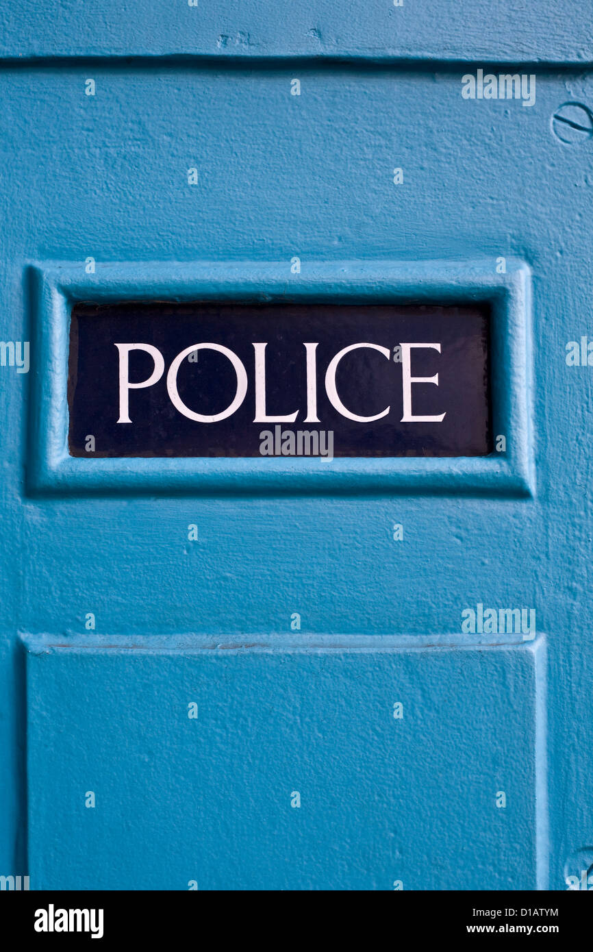 Police help sign hi-res stock photography and images - Alamy