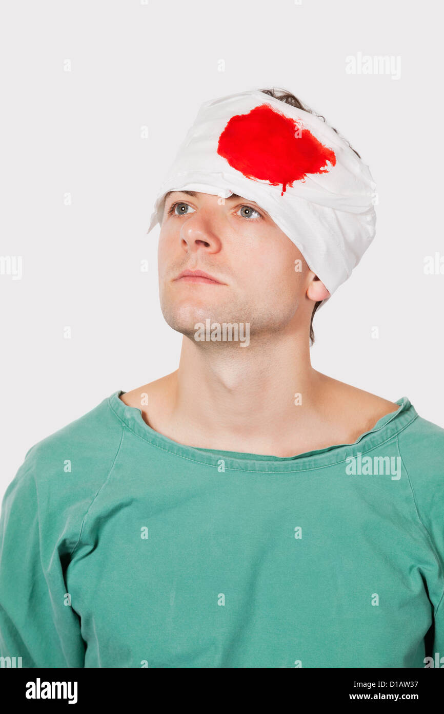 Head injury hi-res stock photography and images - Alamy