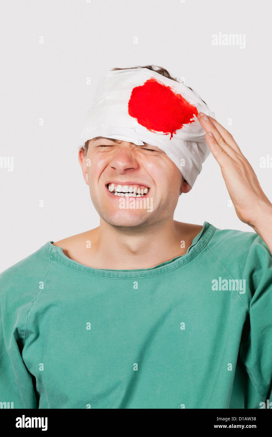 Head injury hi-res stock photography and images - Alamy