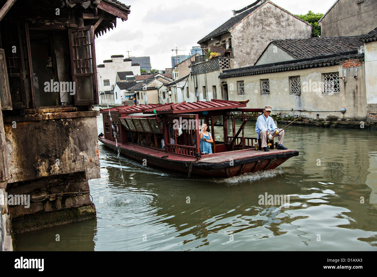 Boat travels along Shantang canal in Suzhou, China Stock Photo - Alamy