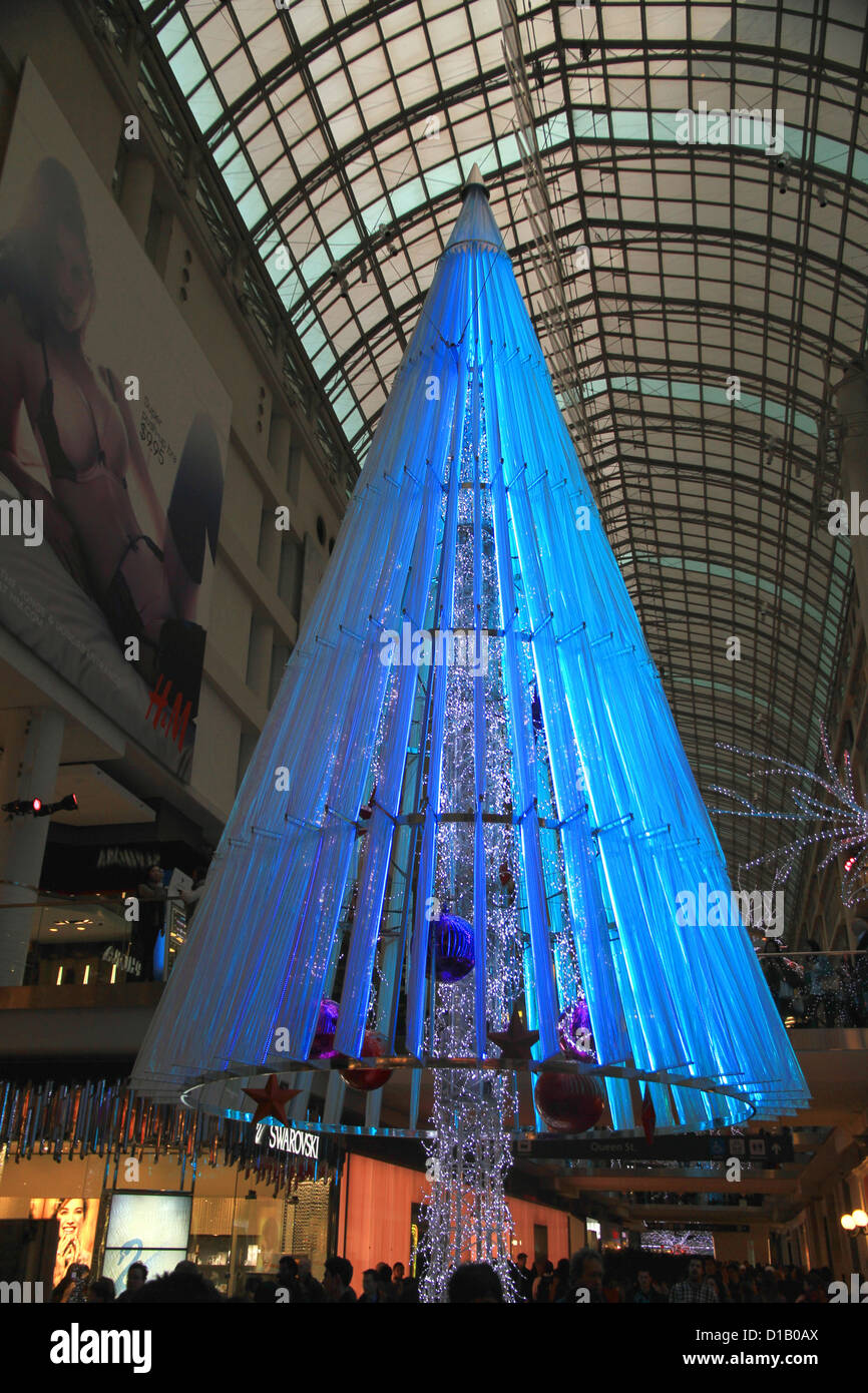 Eaton centre christmas tree hi-res stock photography and images - Alamy