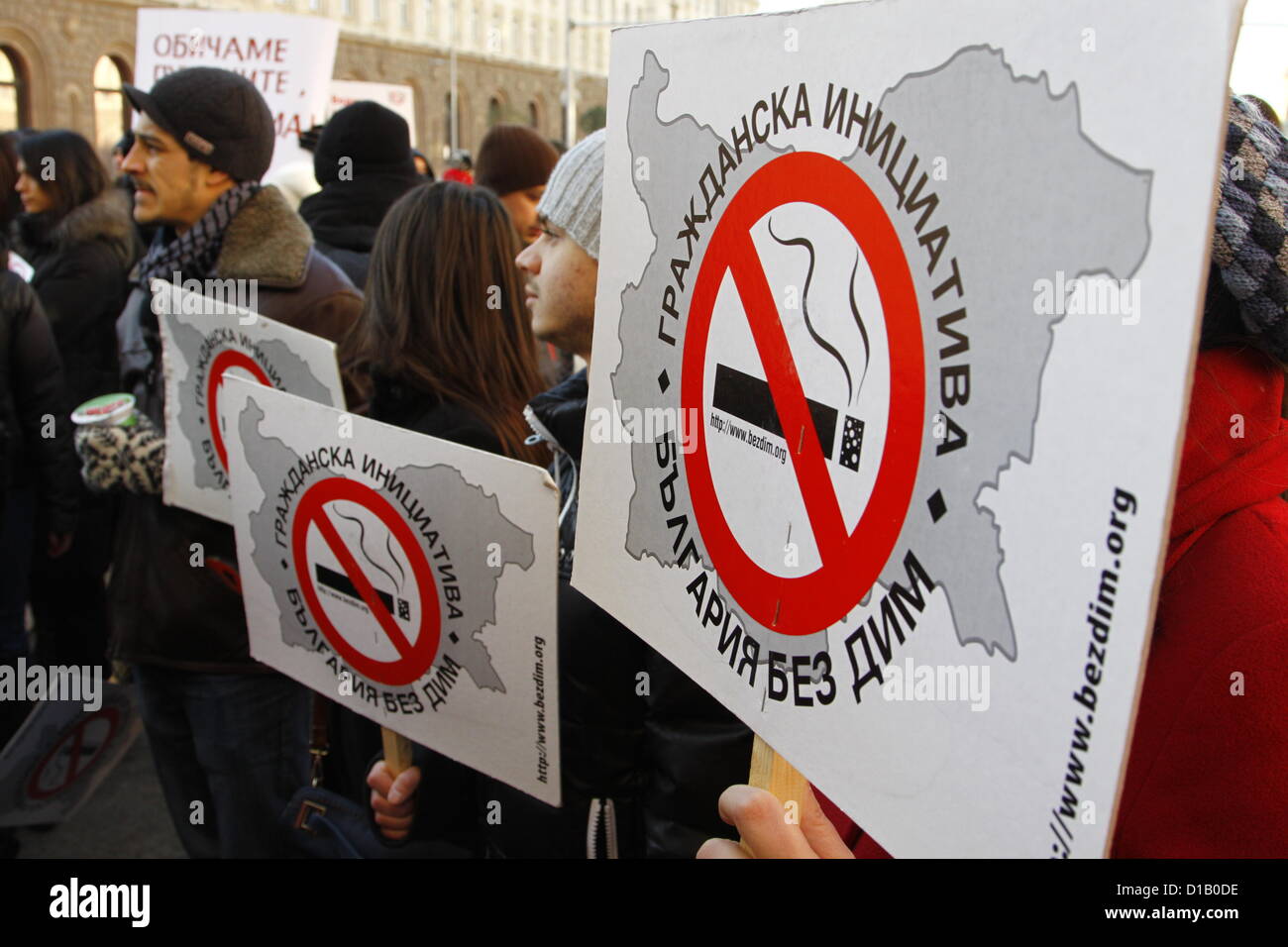 Tobacco protester demonstration hi-res stock photography and images - Alamy
