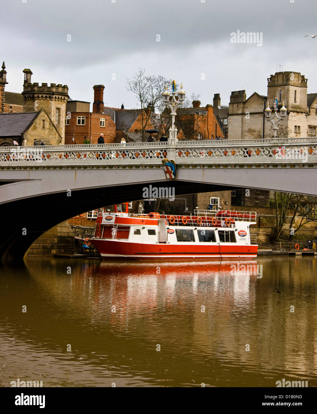 River great ouse medieval bridge hi-res stock photography and images ...
