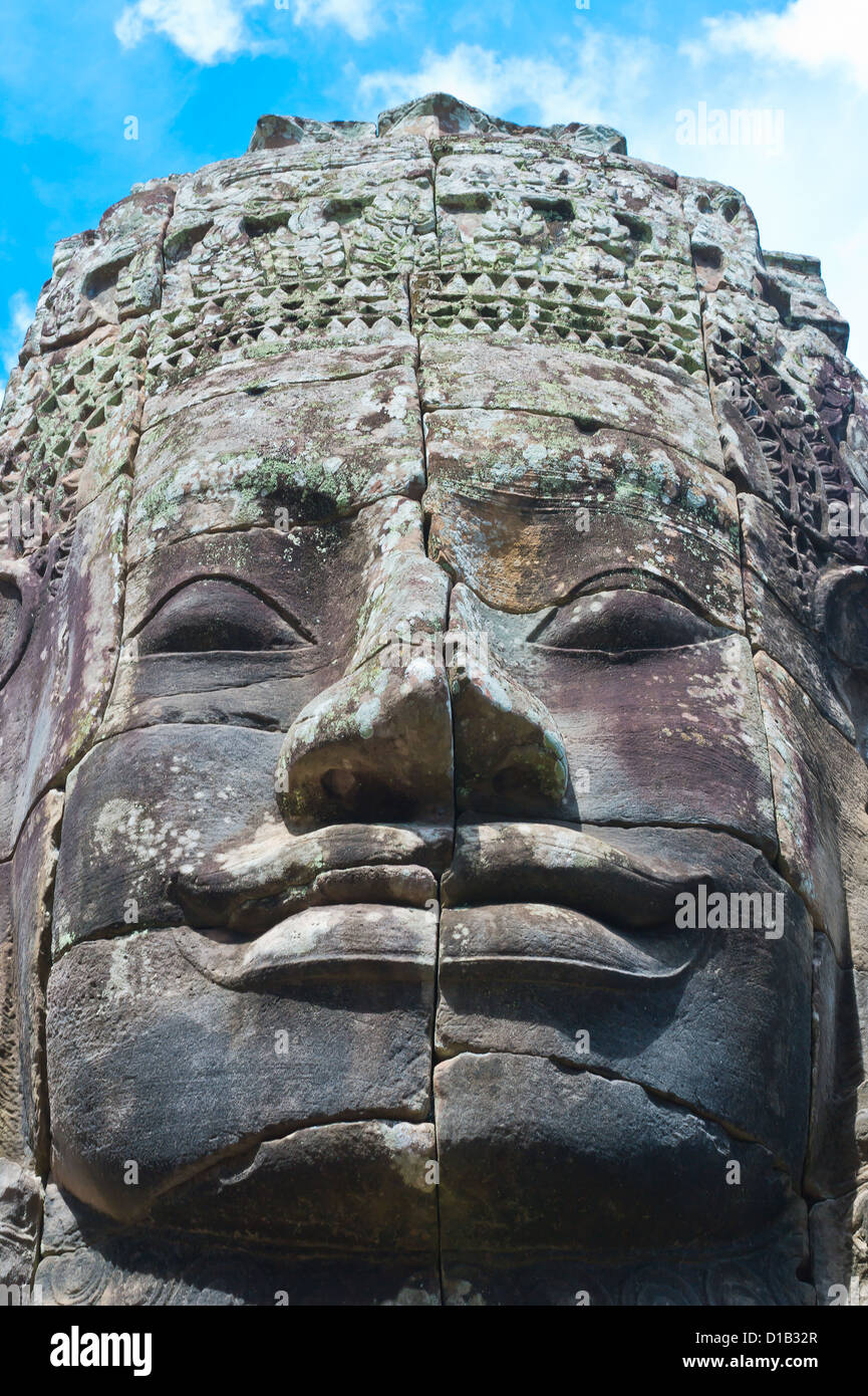 Face to face with statue hi-res stock photography and images - Alamy