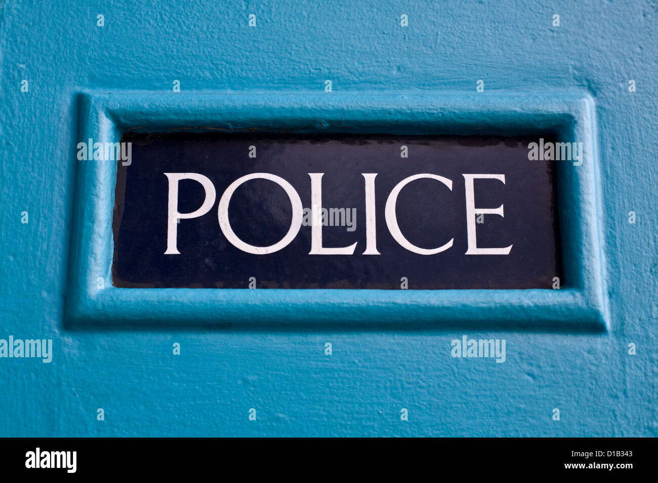 Police help sign hi-res stock photography and images - Alamy