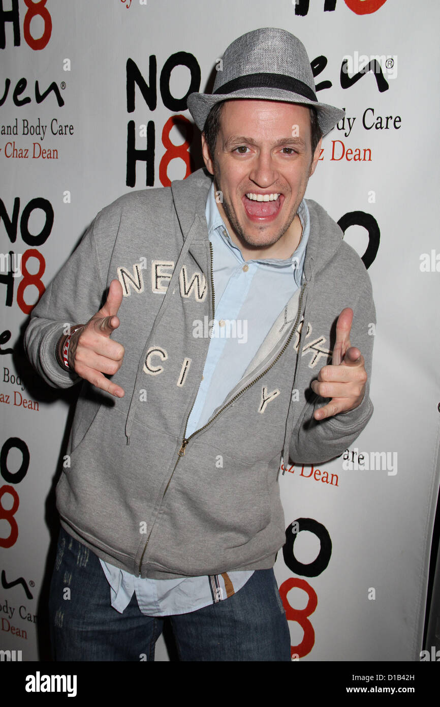 Dec. 12, 2012 - Hollywood, California, U.S. - I15561CHW .NOH8 Campaign ...