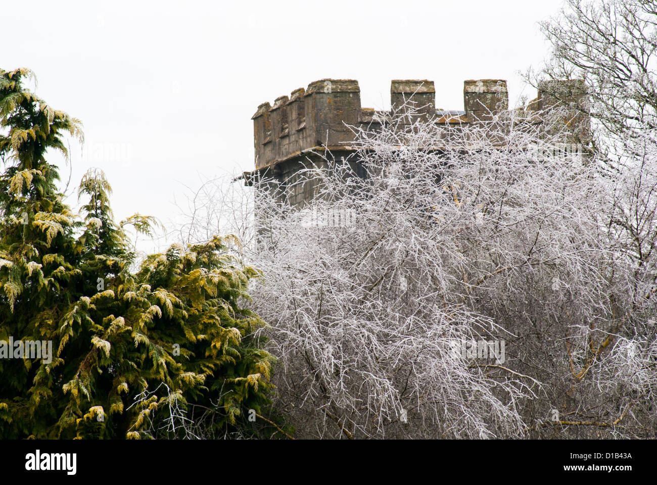 Avening church hi-res stock photography and images - Alamy