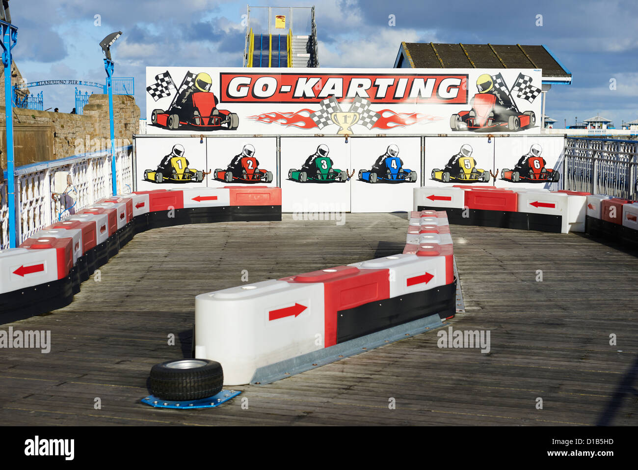 Empty go karting track llandudno hi-res stock photography and images ...