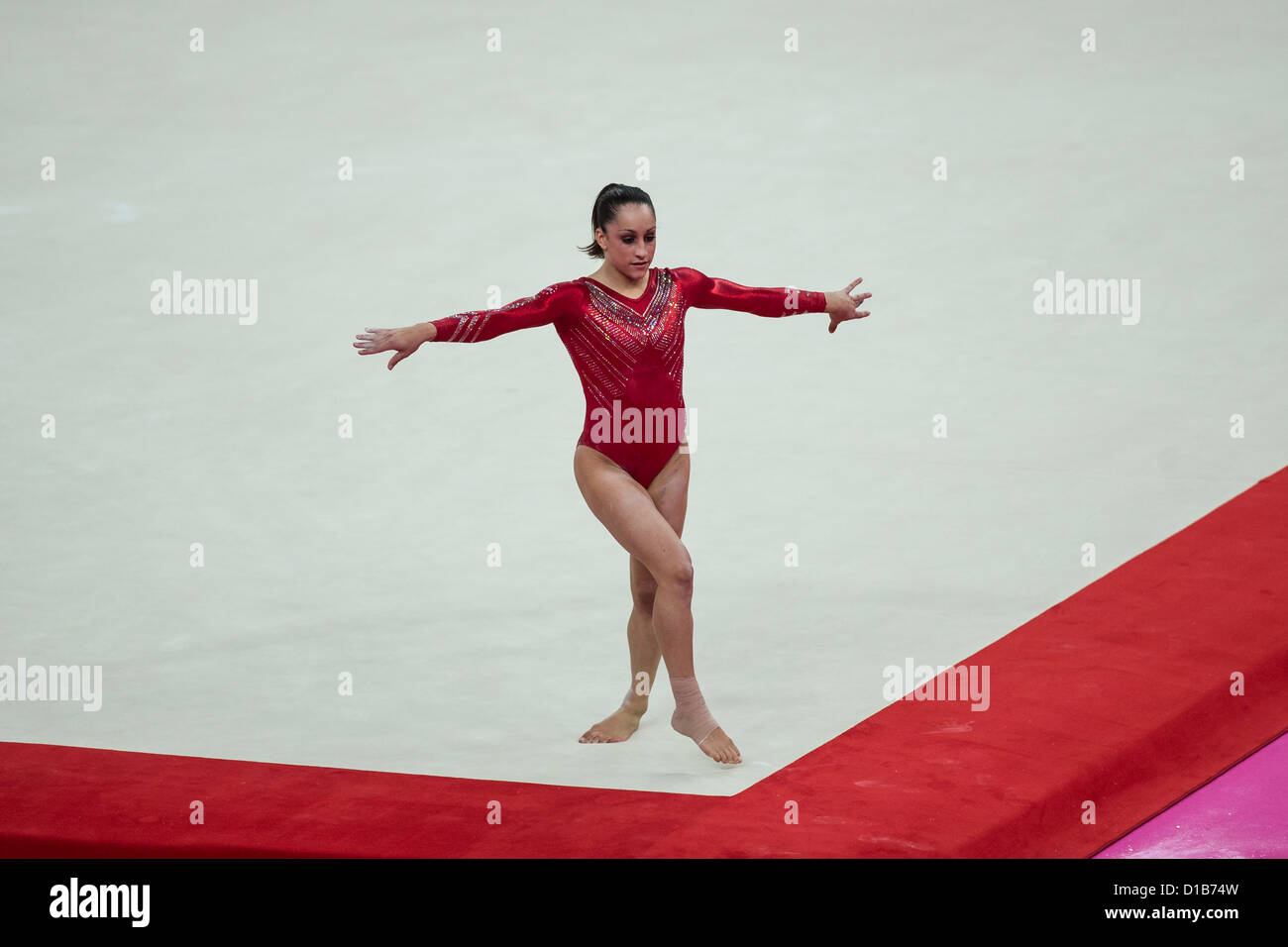 Women's gymnastics floor hi-res stock photography and images - Alamy