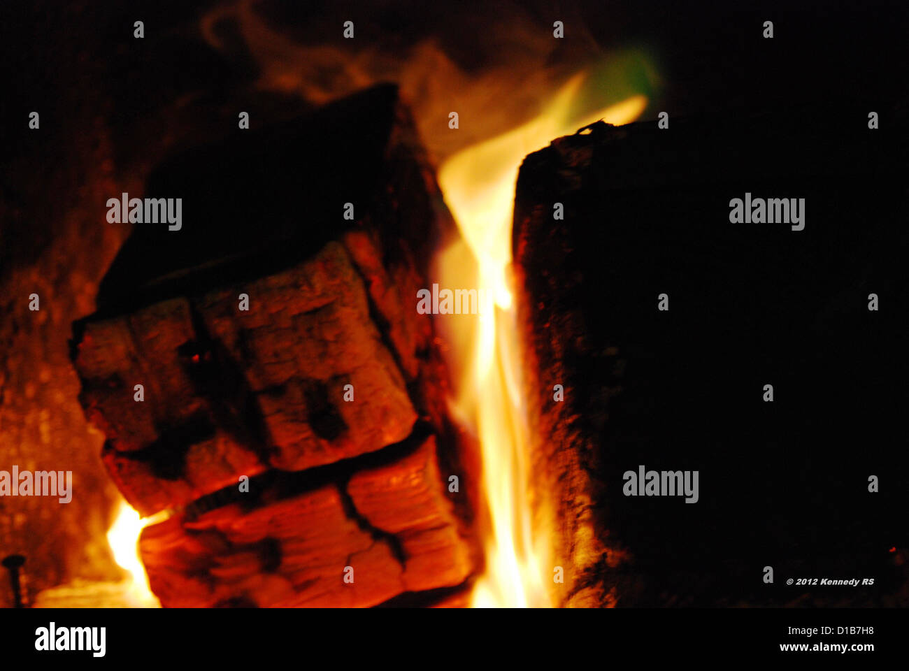 Coal fire burning hi-res stock photography and images - Alamy