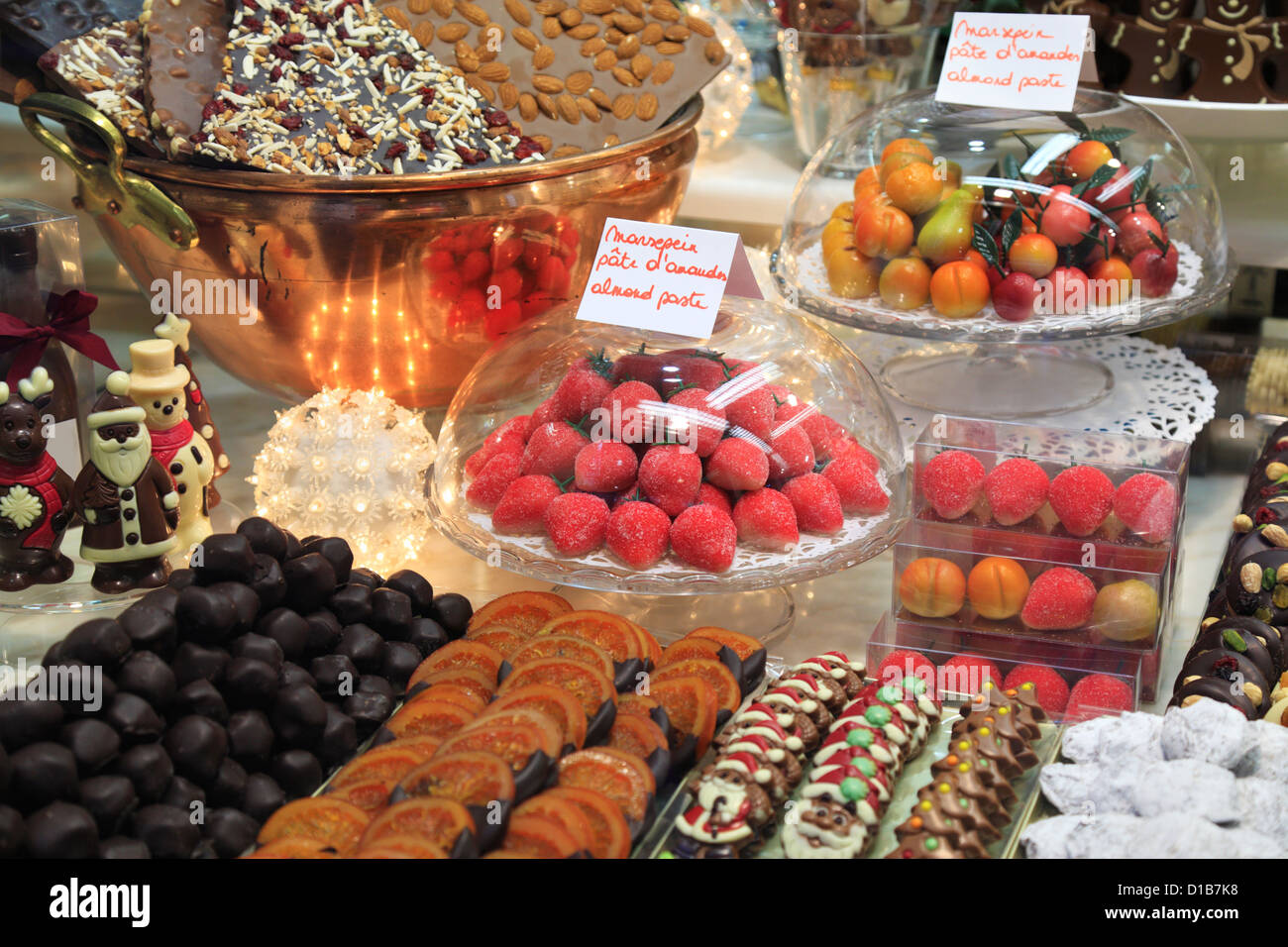Marzipan display hi-res stock photography and images - Alamy