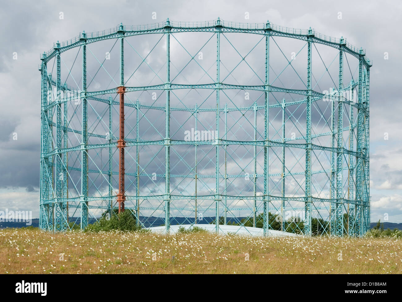 Gasworks detail hi-res stock photography and images - Alamy