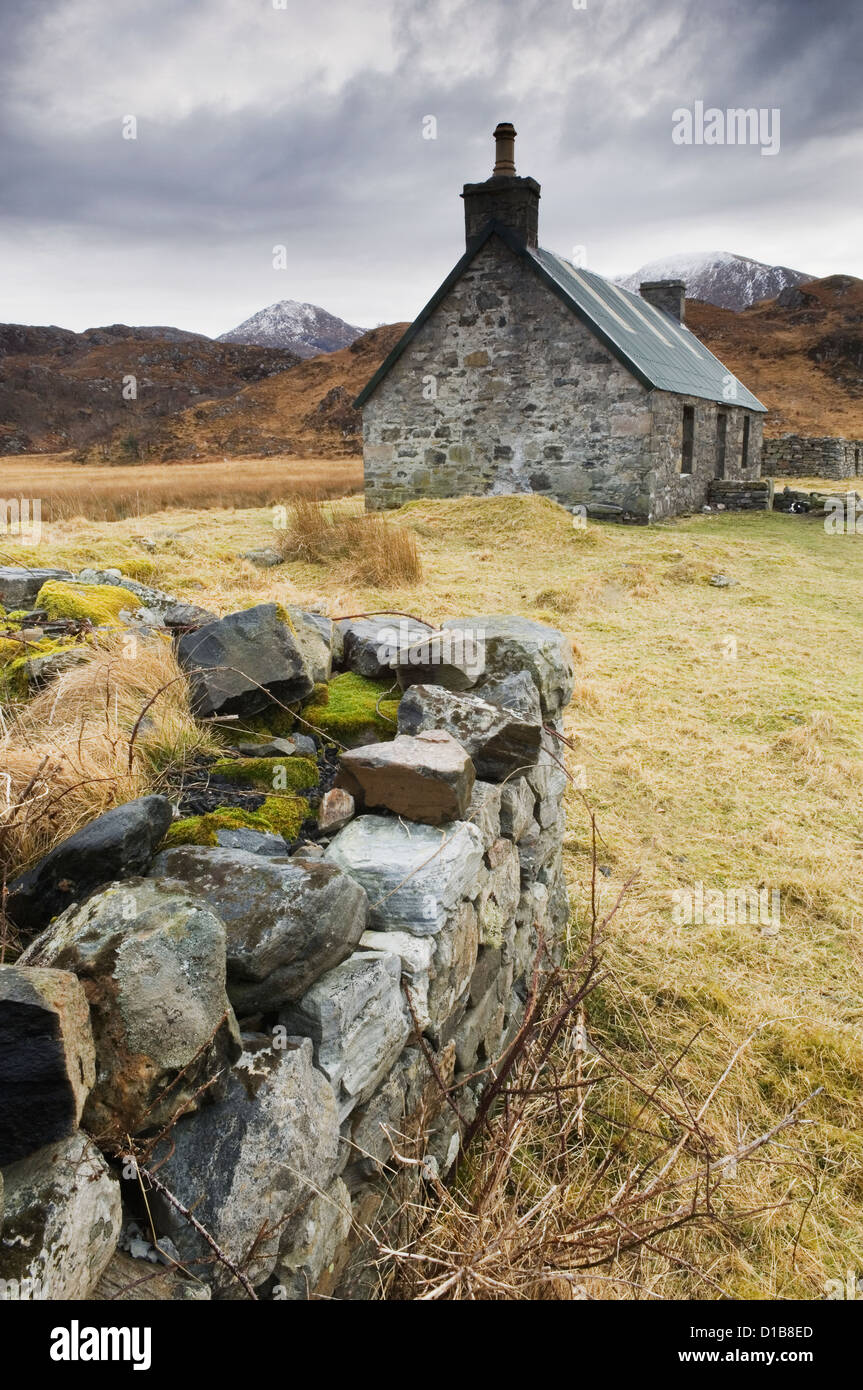 Old stone cottage Stock Photo - Alamy