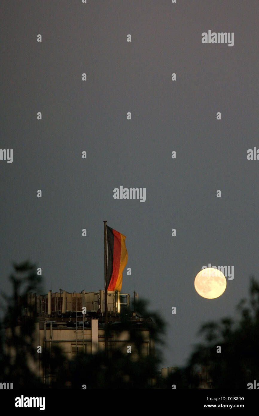 Berlin, Germany, full moon with Germany flag Stock Photo - Alamy