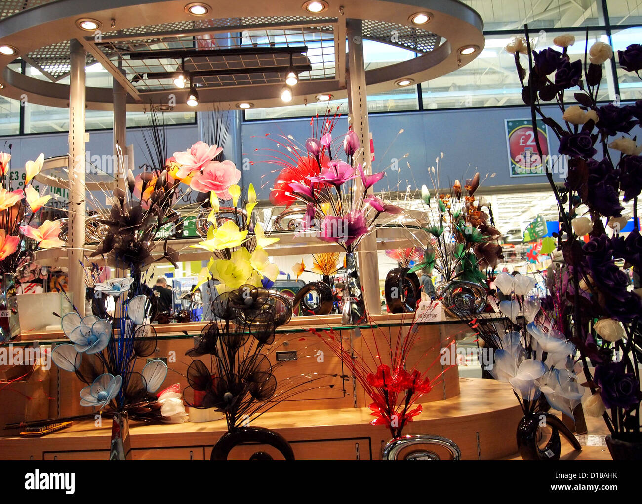 Small craft stall outside superstore entrance Stock Photo - Alamy