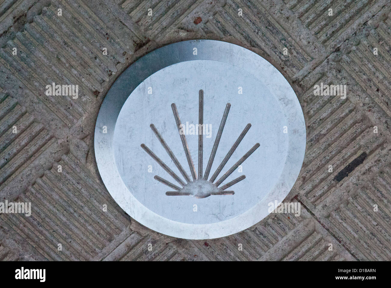 Silver Plate Stylized Scallop Shell Camino Marker pilgrim sign, marking ...