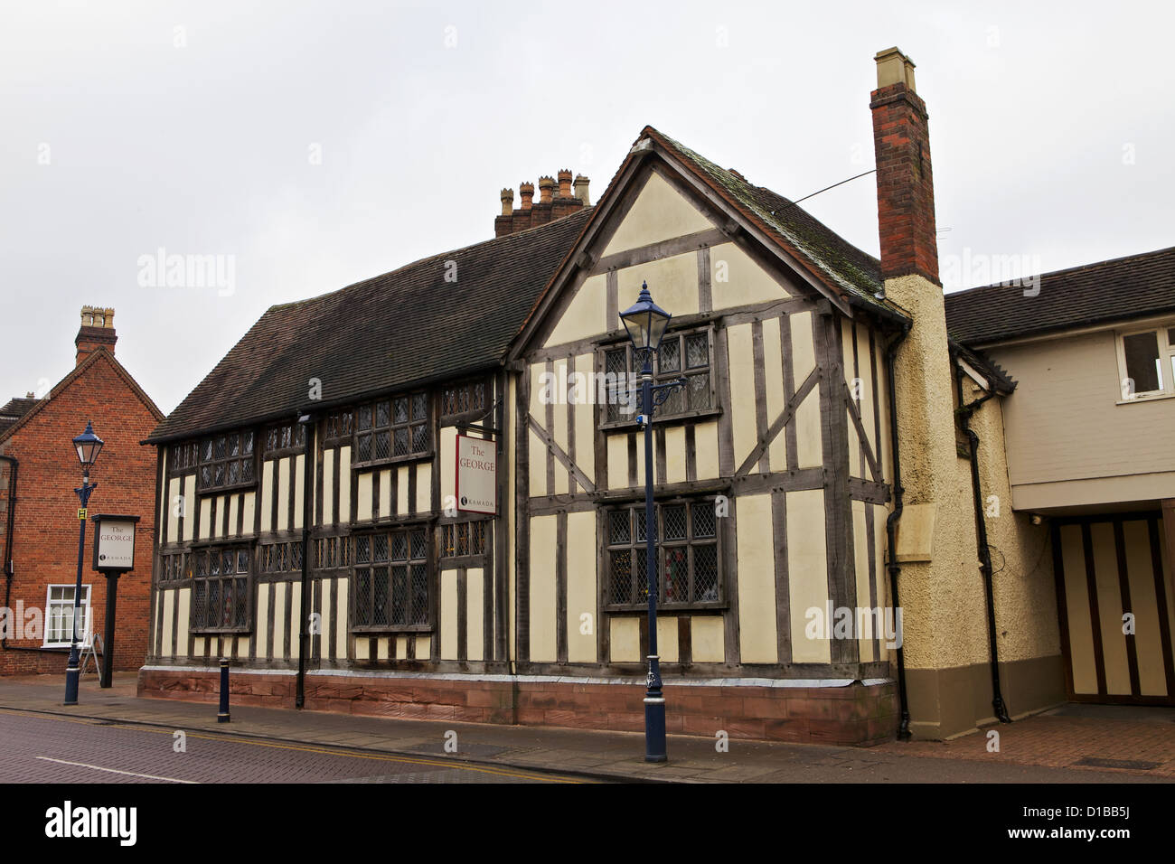 16th Century Building, The George pub bar restaurant part of the Ramada ...