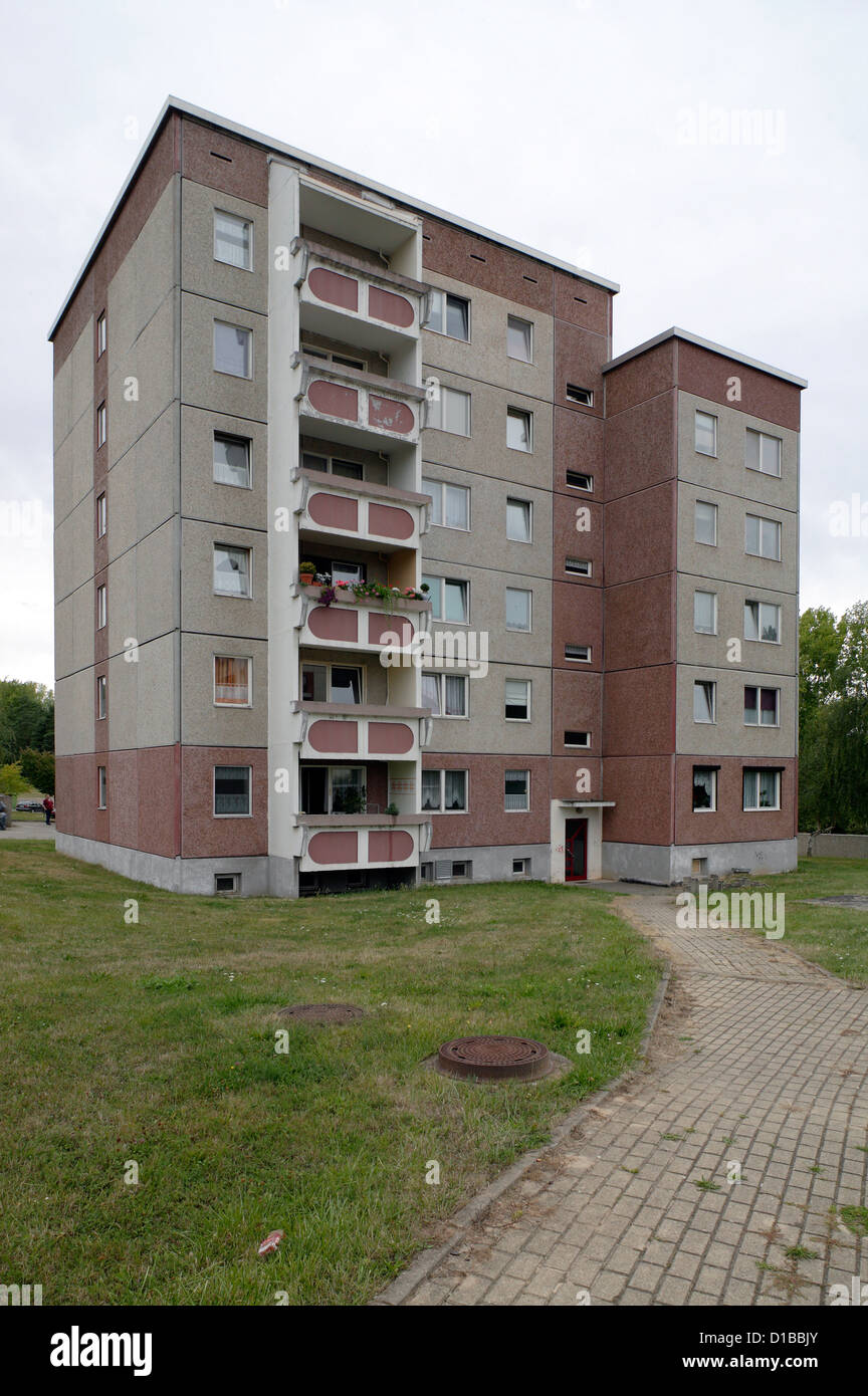 Monotonous architecture hi-res stock photography and images - Alamy