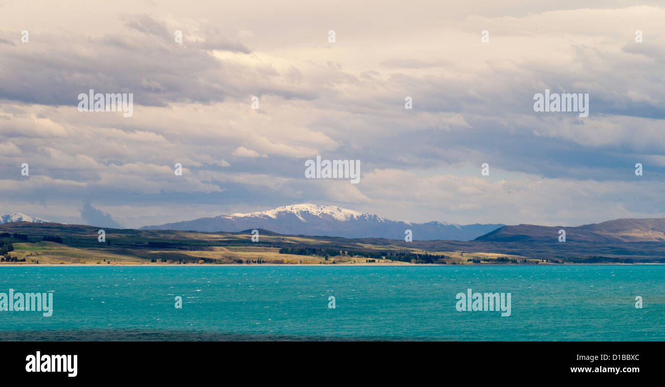 Panoramic view of Lake Pukaki, Peter's Lookout, Otago, New Zealand ...
