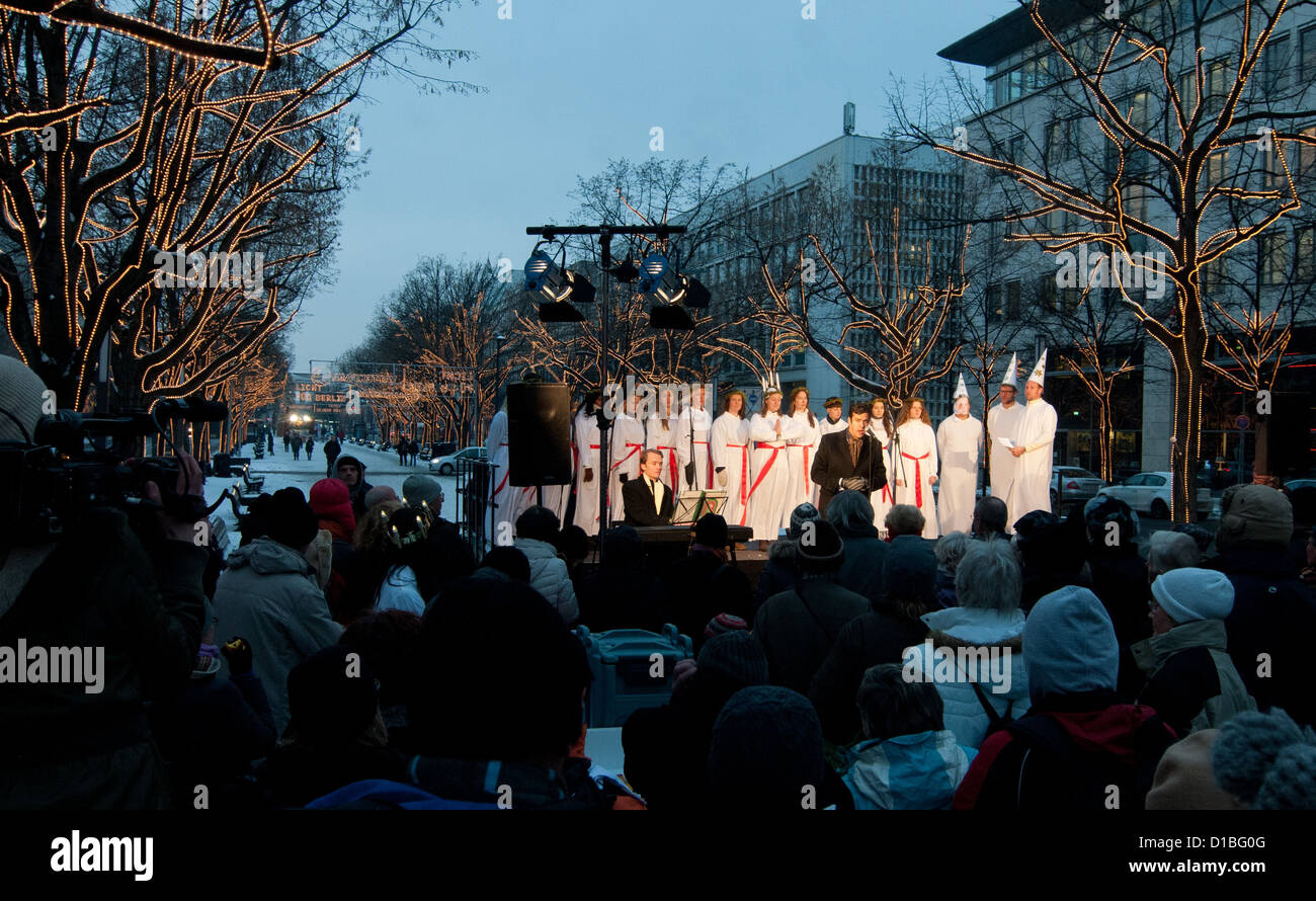 A Lucia choir from the Swedish Victoria community with tenor Vincent ...