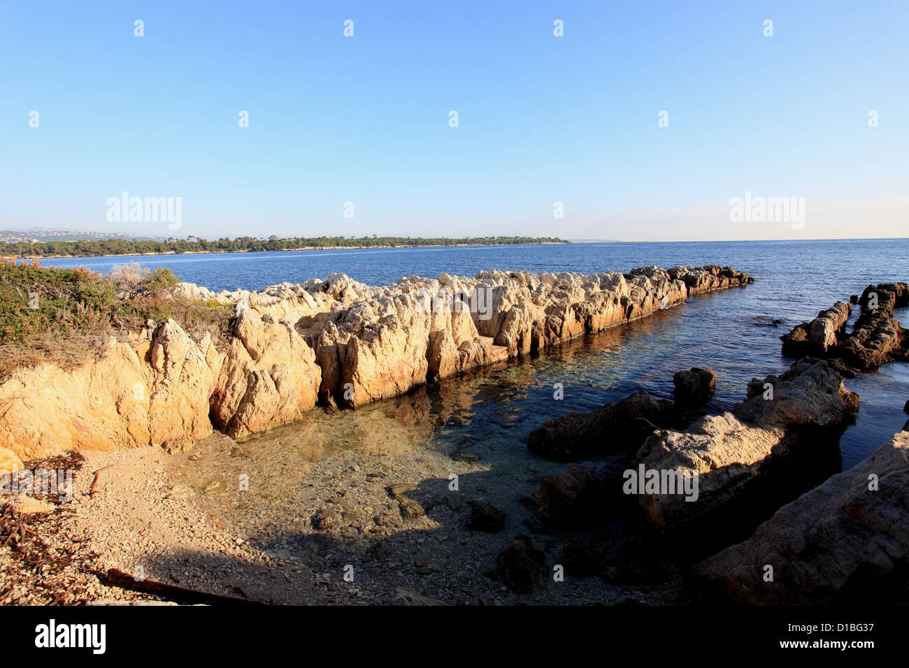 île saint honorat provence hi-res stock photography and images - Alamy