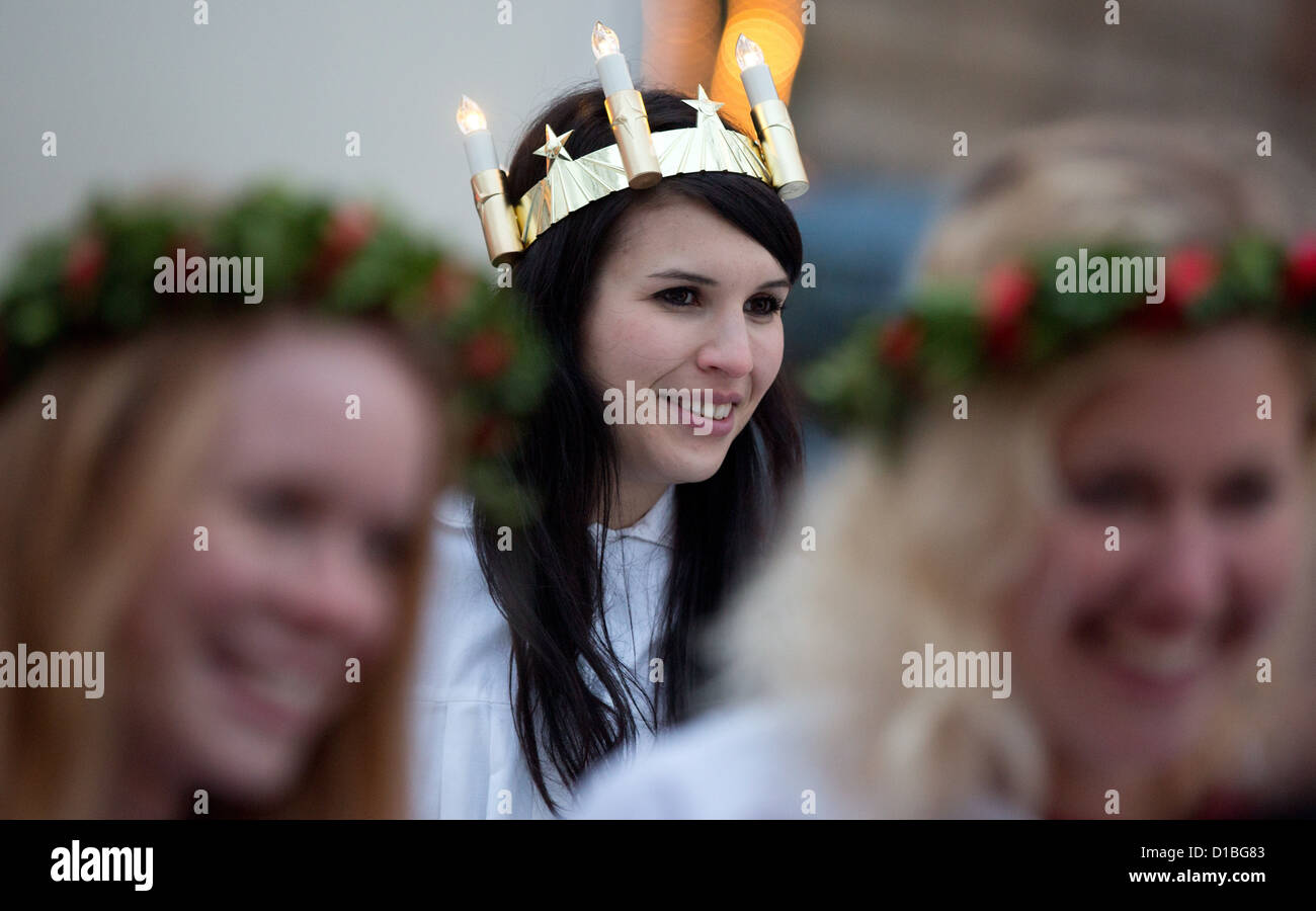 A Lucia choir from the Swedish Victoria community sing for the light ...