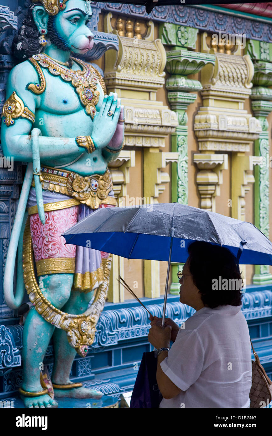 Woman Praying, Sri Krishna Hindu Temple (Sri Krishnan Temple) Exterior ...