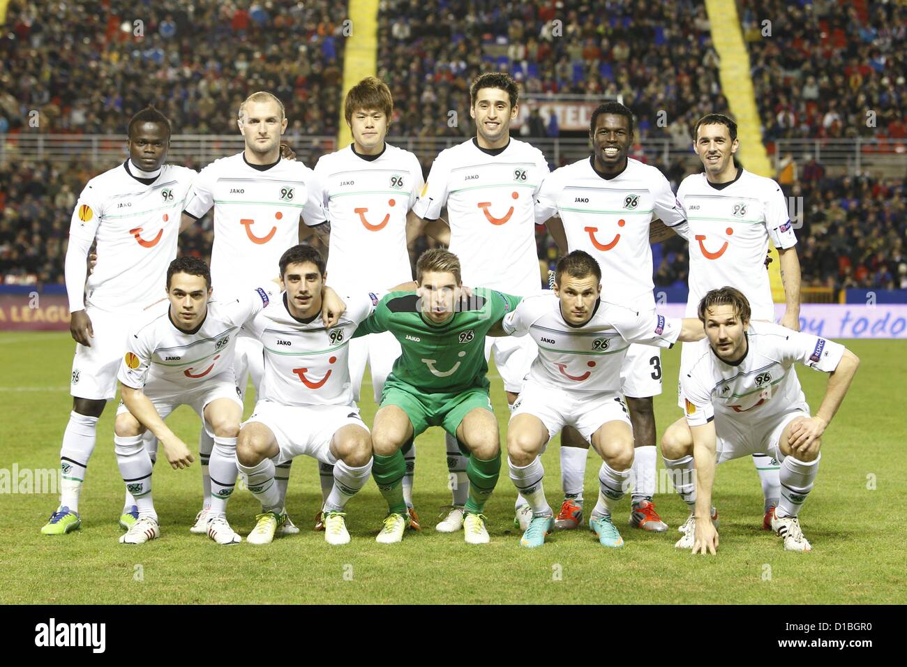 Hannover 96 team group line-up, DECEMBER 6, 2012 - Football / Soccer ...