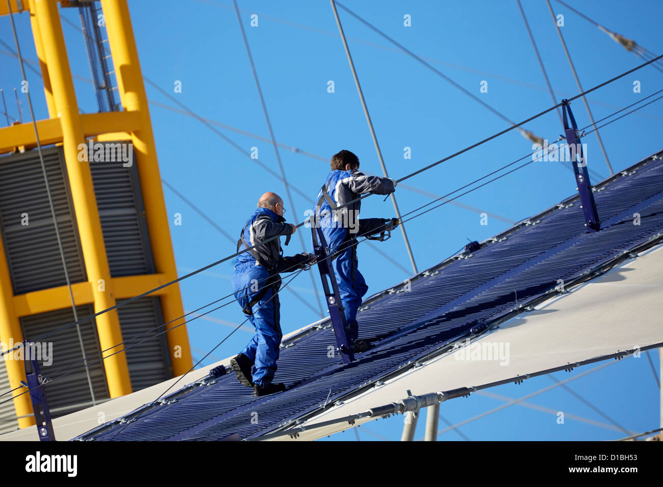 'Up at the O2'- High level walkway over the Millenium Dome, London ...
