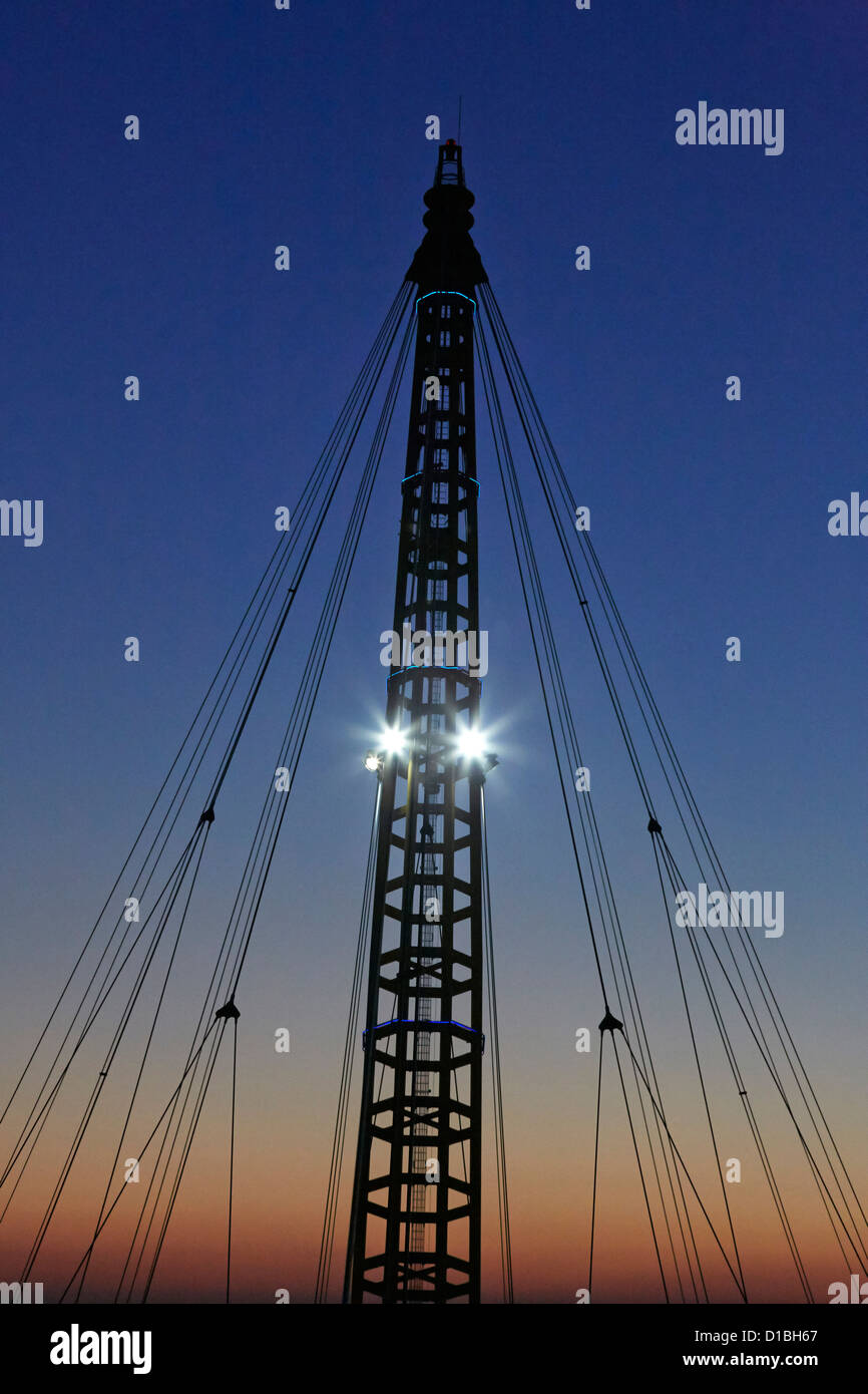 'Up at the O2'- High level walkway over the Millenium Dome, London ...
