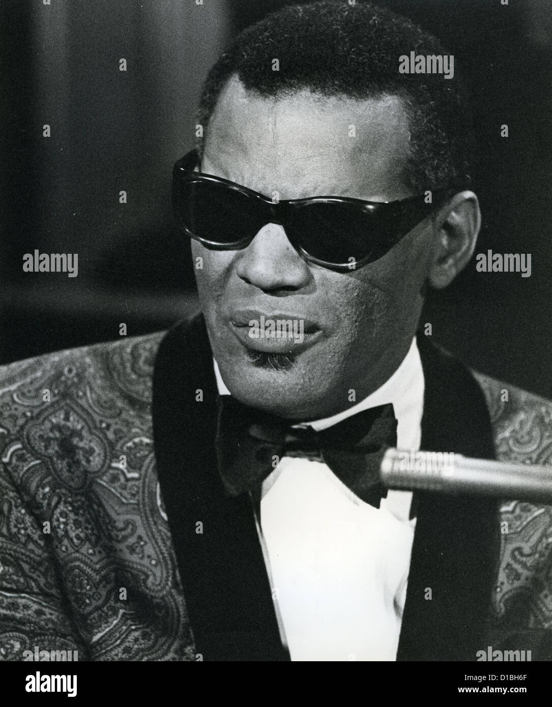 RAY CHARLES (1930-2004) US jazz musician about 1960 Stock Photo - Alamy