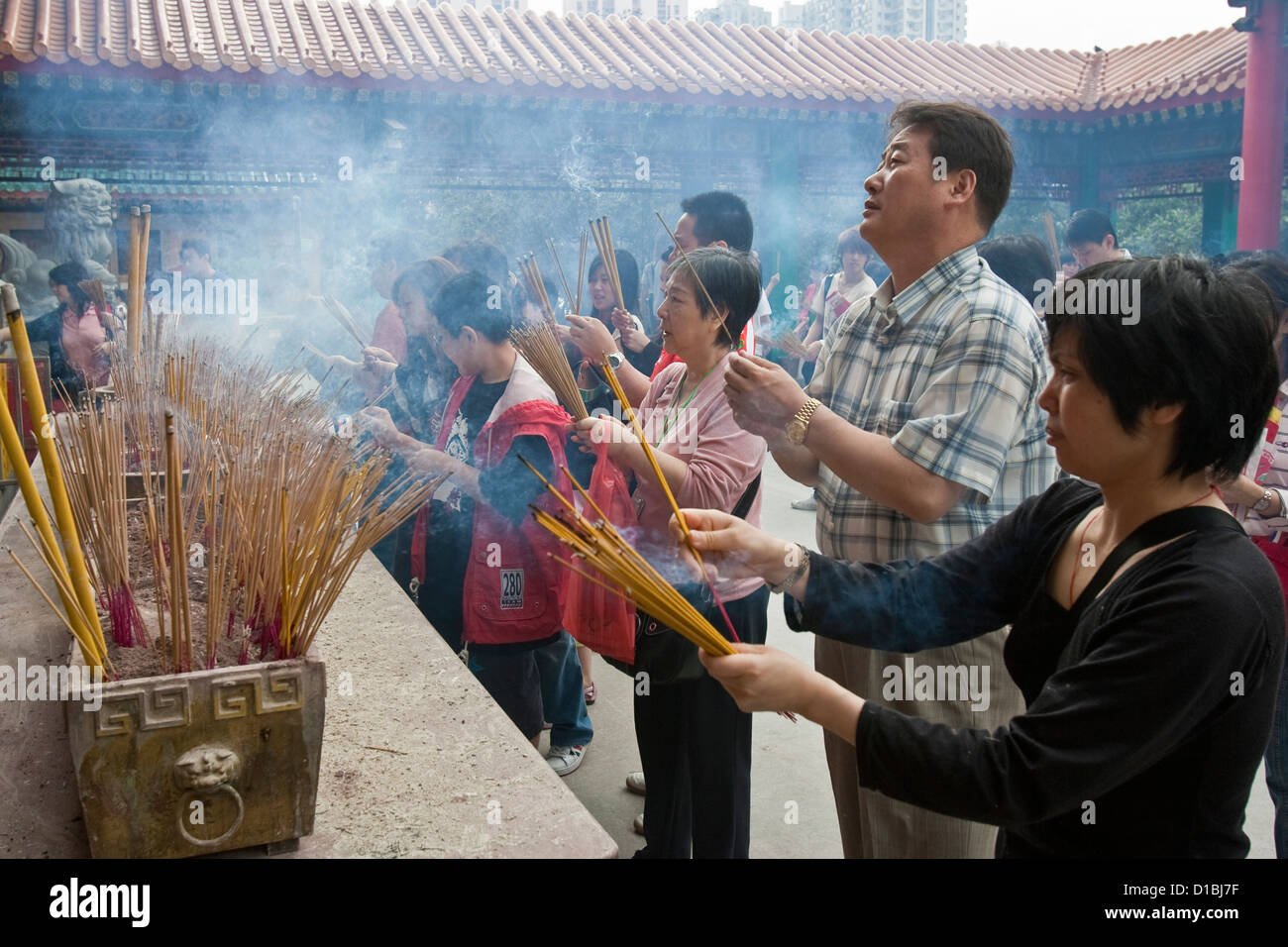 Huang da xian taoist temple hi-res stock photography and images - Alamy