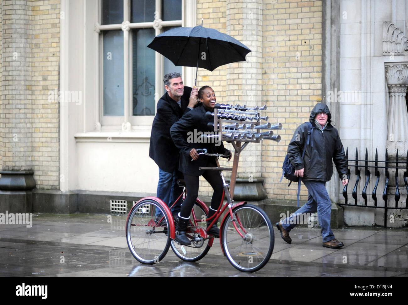 Members of the percussion group 'Stomp' Fraser Morrison and Simone ...