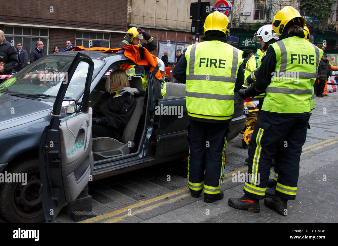 Liverpool ambulance service hi-res stock photography and images - Alamy
