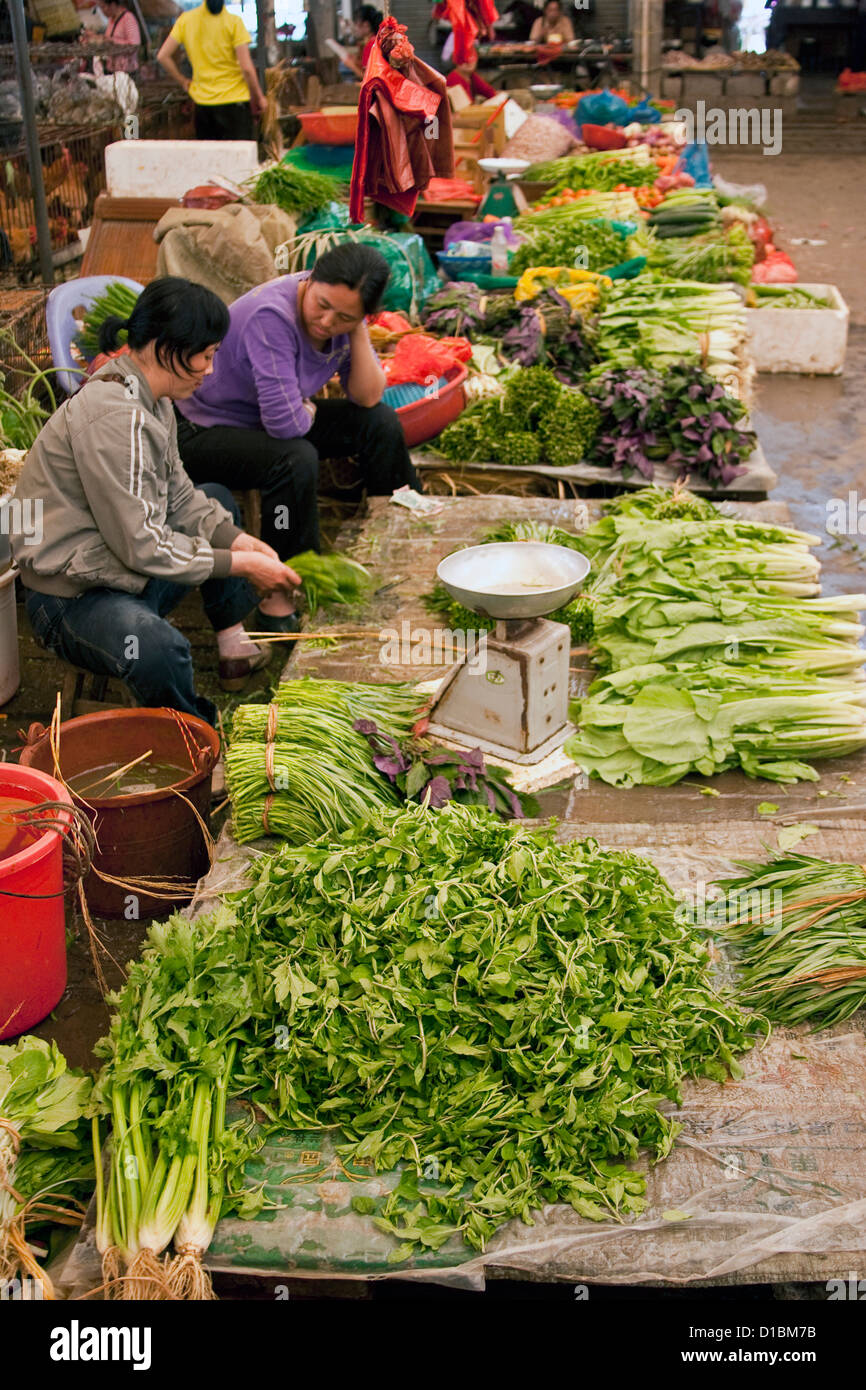 Yangshuo Market, Yangshuo, Guangxi Province, China Stock Photo - Alamy