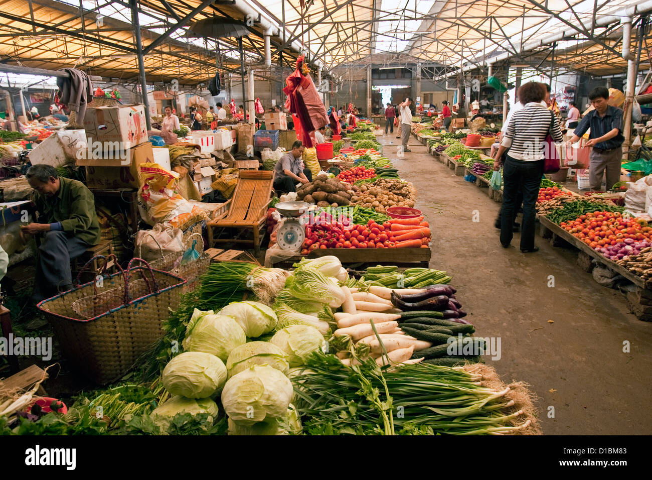 Yangshuo Market, Yangshuo, Guangxi Province, China Stock Photo - Alamy