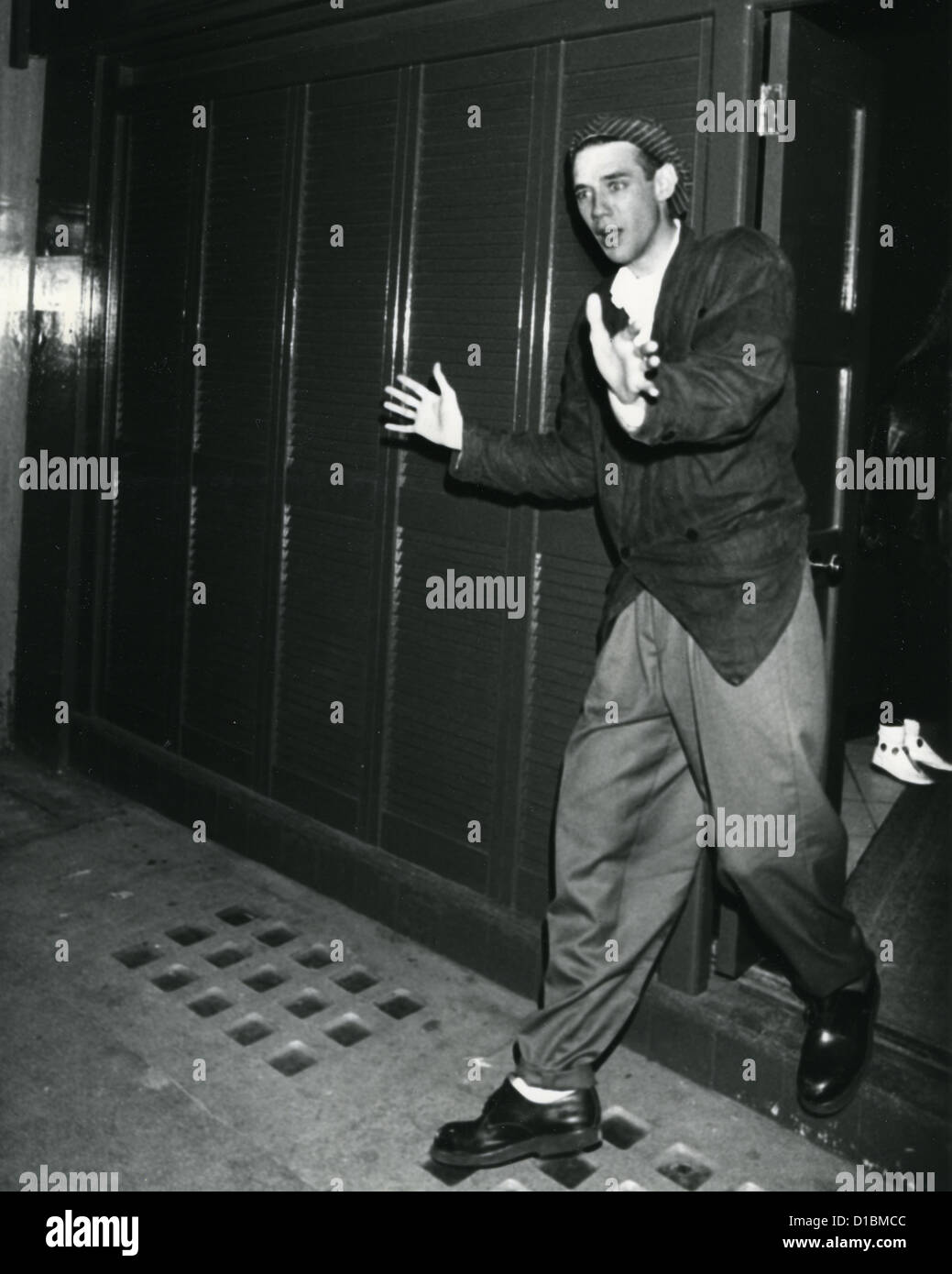 Curiosity killed the cat hi-res stock photography and images - Alamy