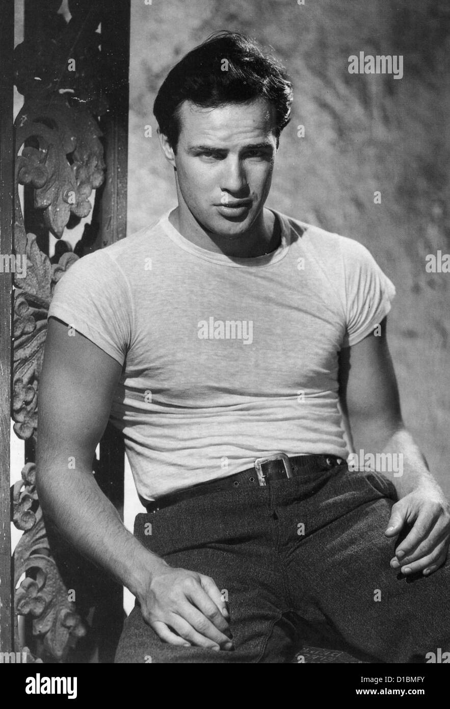 MARLON BRANDO US film actor in 1950 Stock Photo - Alamy