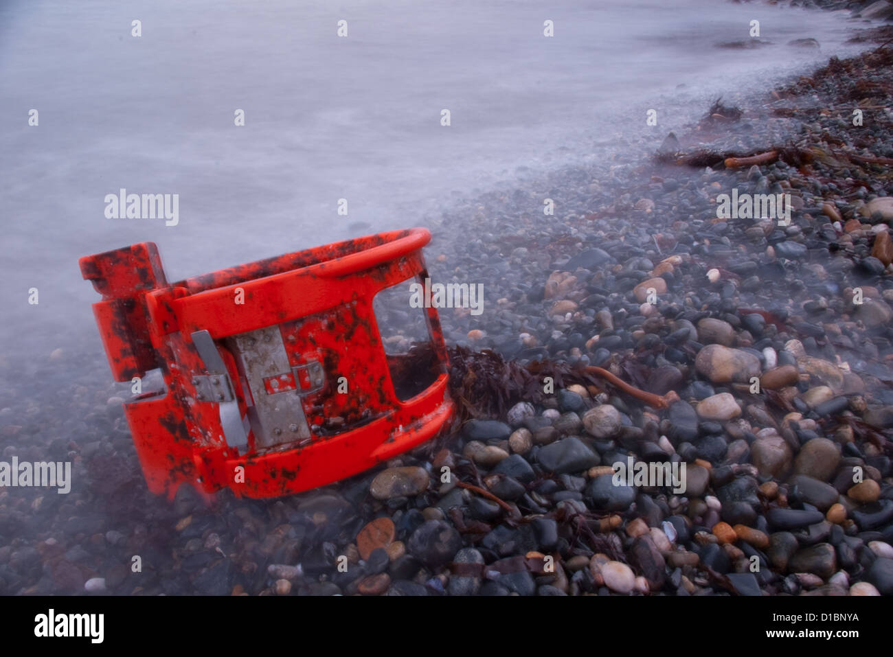 Junk beach hi-res stock photography and images - Alamy