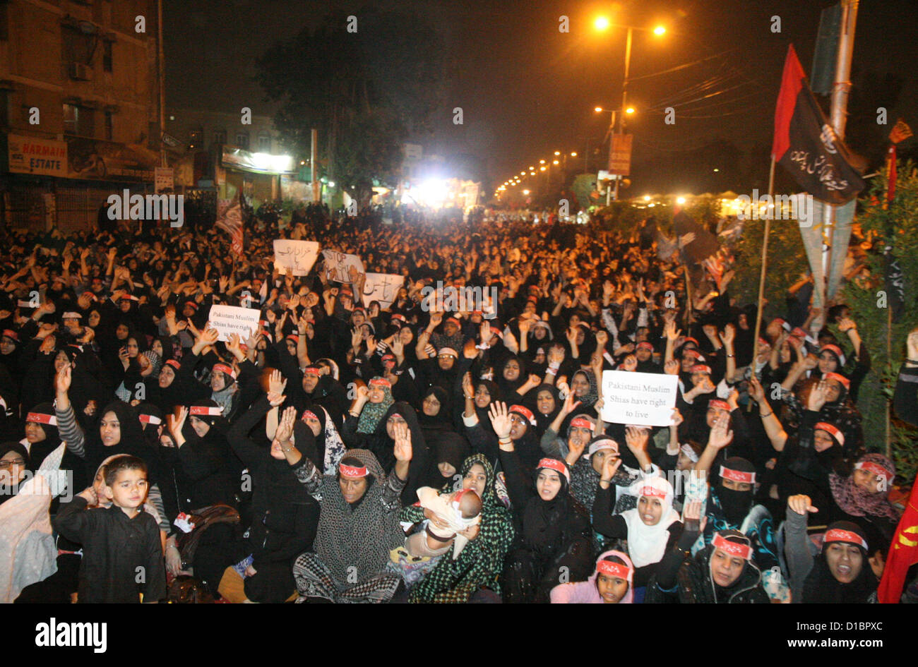 Shiite Muslims hold protest against target killing and genocide of ...
