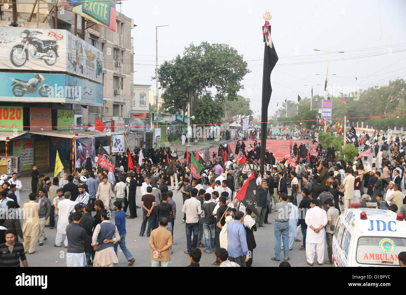 Shiite Muslims hold protest against target killing and genocide of ...