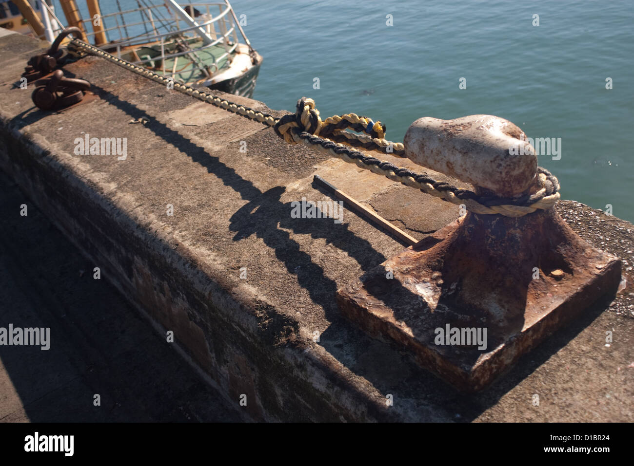 Harbor harbour wall hi-res stock photography and images - Alamy