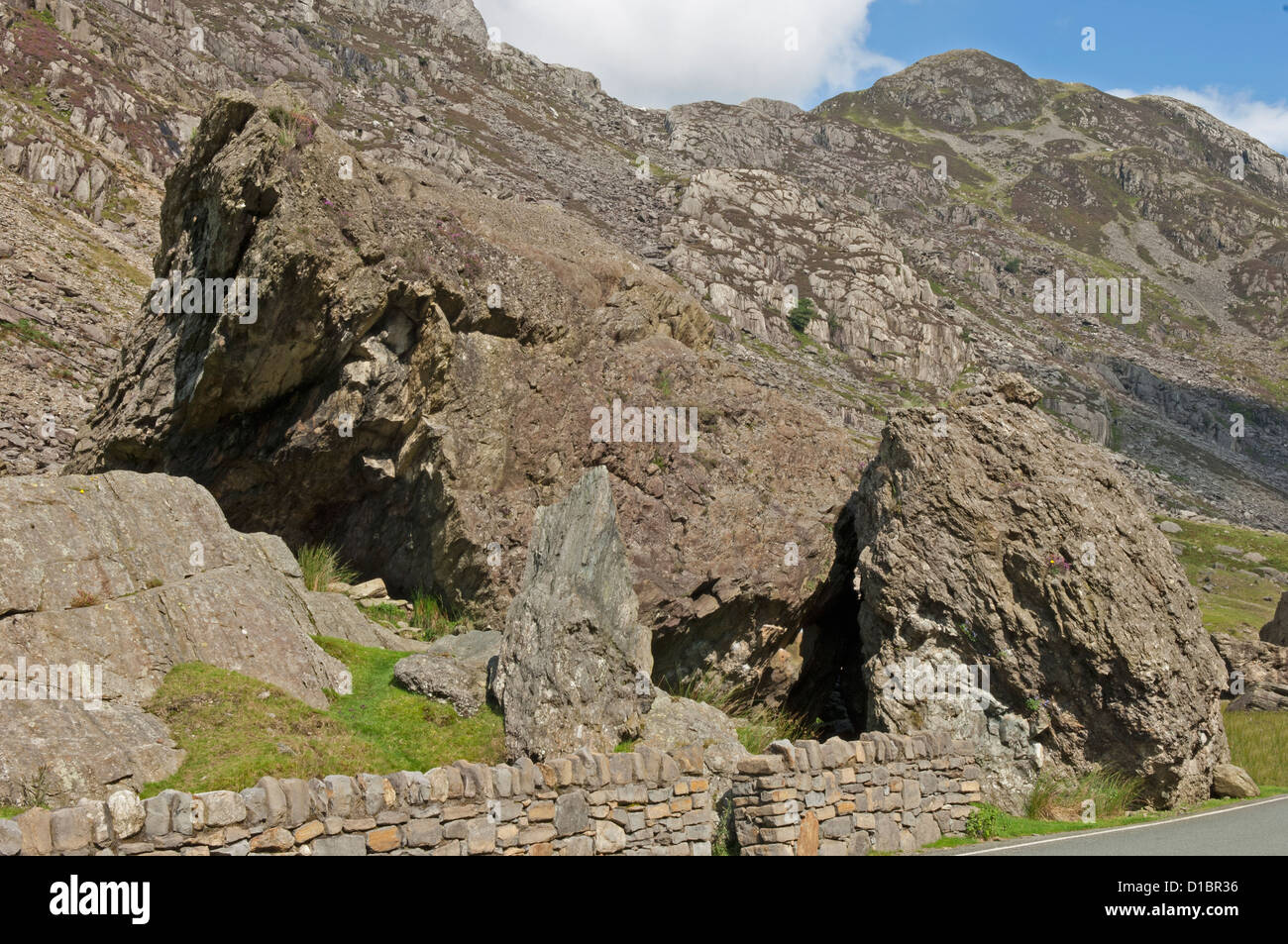 Cromlech Boulders High Resolution Stock Photography and Images - Alamy