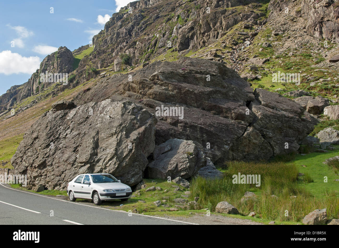 Cromlech Boulders High Resolution Stock Photography and Images - Alamy
