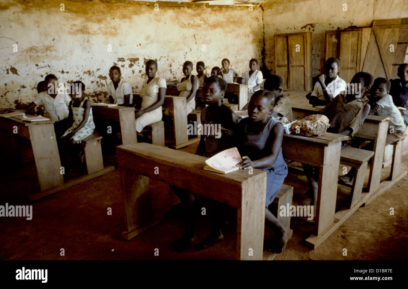 Tanzania. Primary school Stock Photo - Alamy