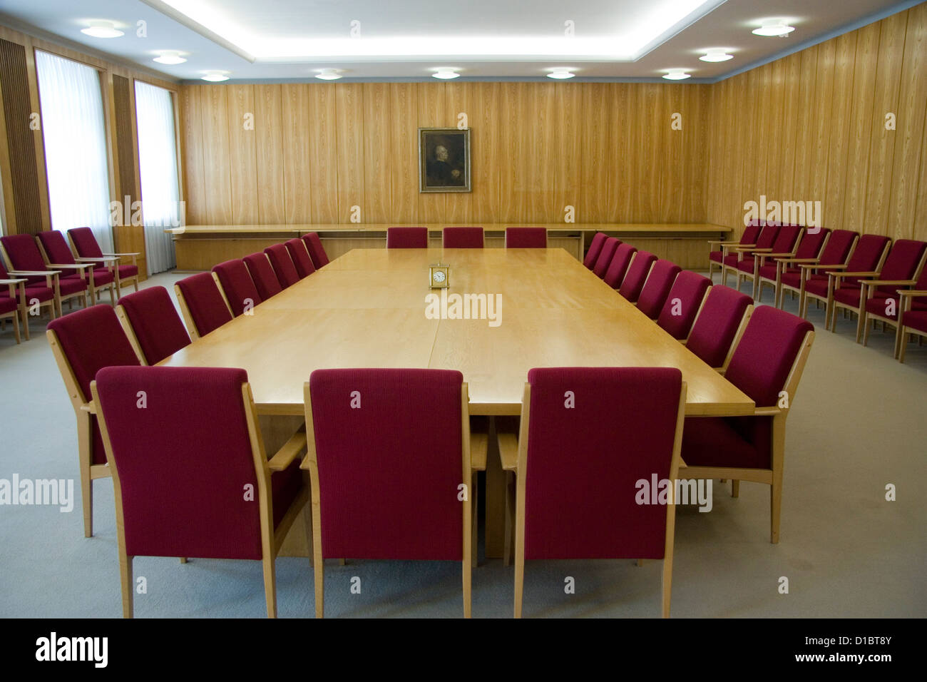 Meeting room at ministry foreign hi-res stock photography and images ...