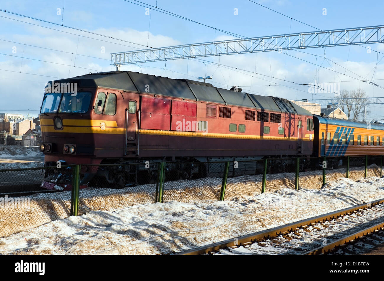 Arrive at station hi-res stock photography and images - Alamy