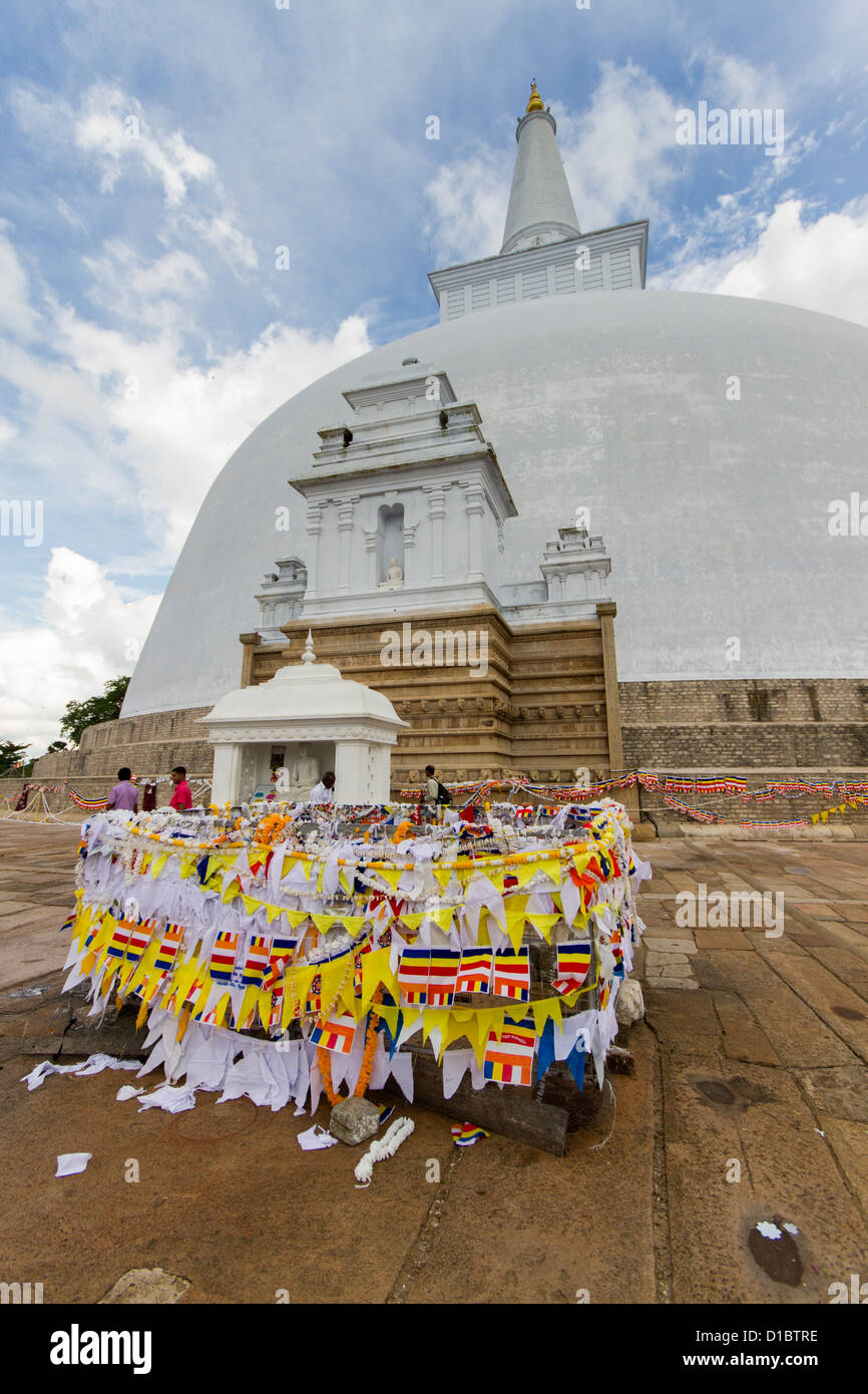 Ruvanvalisaya hi-res stock photography and images - Alamy